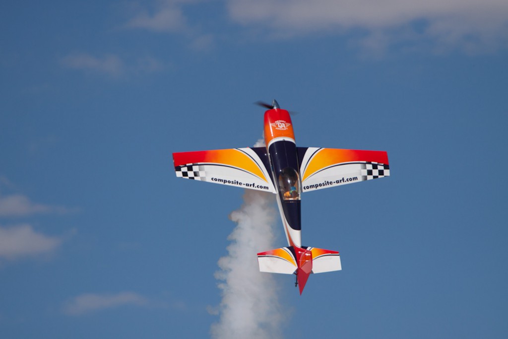 Advanced Aerobatics – The Torque Roll – Model Airplane News