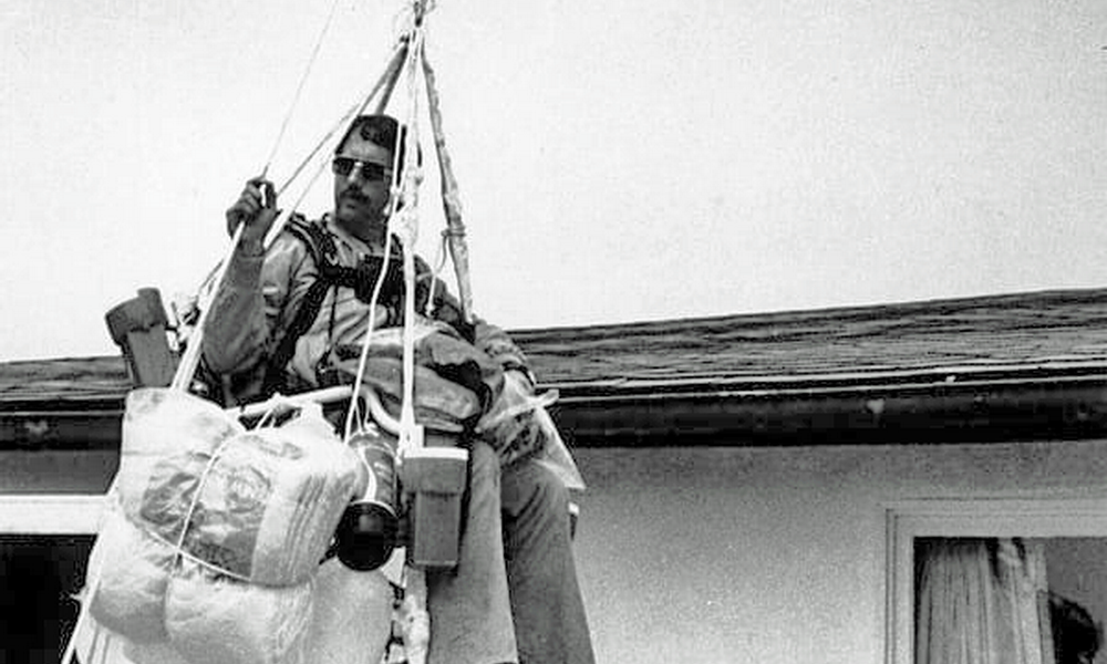 “Lawn Chair Larry” and the Epic Adventures of Garden Chair Balloon ...