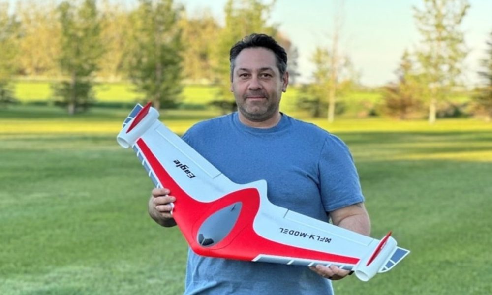 XFLY Model Eagle Twin 40mm Flying Wing – Model Airplane News